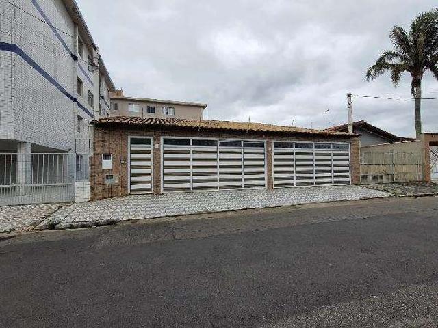 Casa / Sobrado para Venda em Praia Grande/SP Jardim Real 3 Quartos