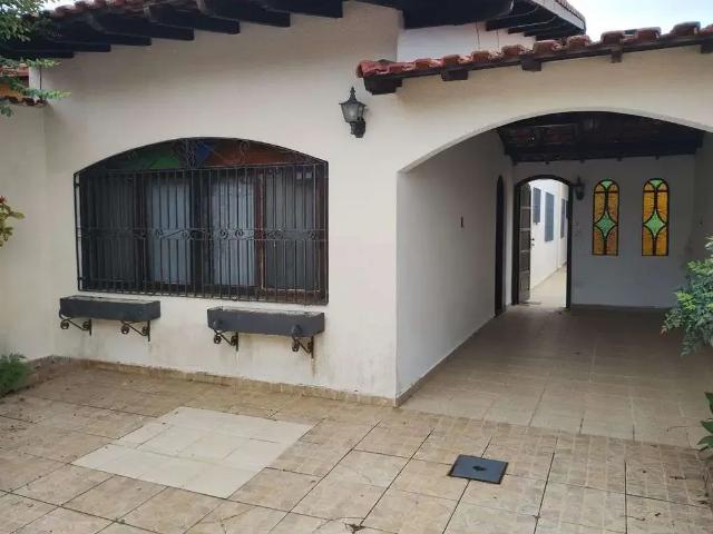 Casa / Sobrado para Venda em Praia Grande/SP Jardim Real 3 Quartos