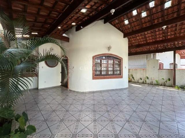 Casa / Sobrado para Venda em Praia Grande/SP Jardim Real 3 Quartos