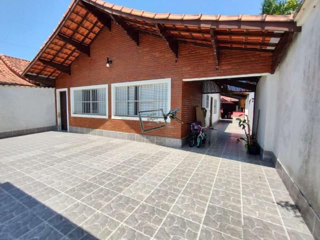 Casa / Sobrado para Venda em Praia Grande/SP Jardim Real 3 Quartos