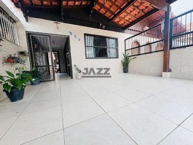 Casa / Sobrado para Venda em Praia Grande/SP Jardim Real 3 Quartos
