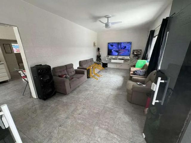 Casa / Sobrado para Venda em Praia Grande/SP Jardim Real 3 Quartos