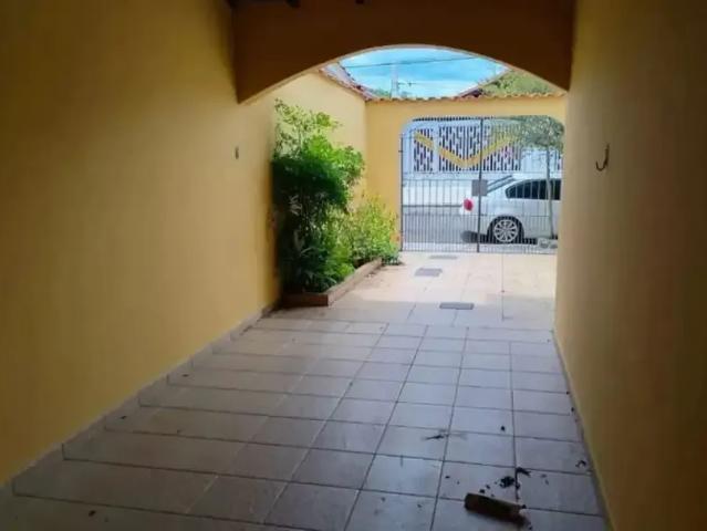Casa / Sobrado para Venda em Praia Grande/SP Jardim Real 3 Quartos