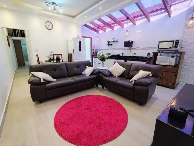 Casa / Sobrado para Venda em Praia Grande/SP Jardim Real 3 Quartos