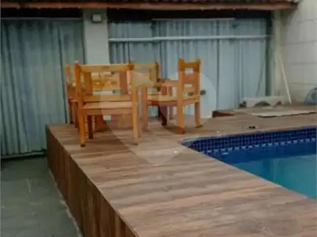 Casa / Sobrado para Venda em Praia Grande/SP Sítio do Campo 3 Quartos