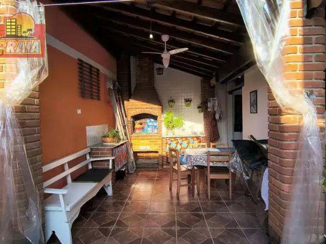Casa / Sobrado para Venda em Praia Grande/SP Solemar 1 Quartos