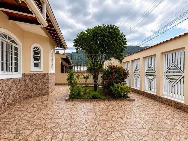 Casa / Sobrado para Venda em Praia Grande/SP Solemar 2 Quartos