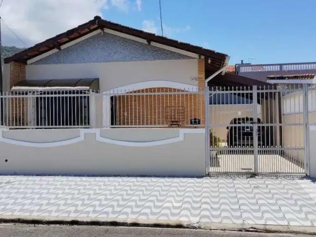 Casa / Sobrado para Venda em Praia Grande/SP Solemar 2 Quartos