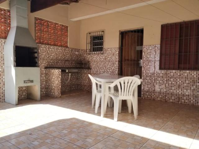 Casa / Sobrado para Venda em Praia Grande/SP Solemar 2 Quartos