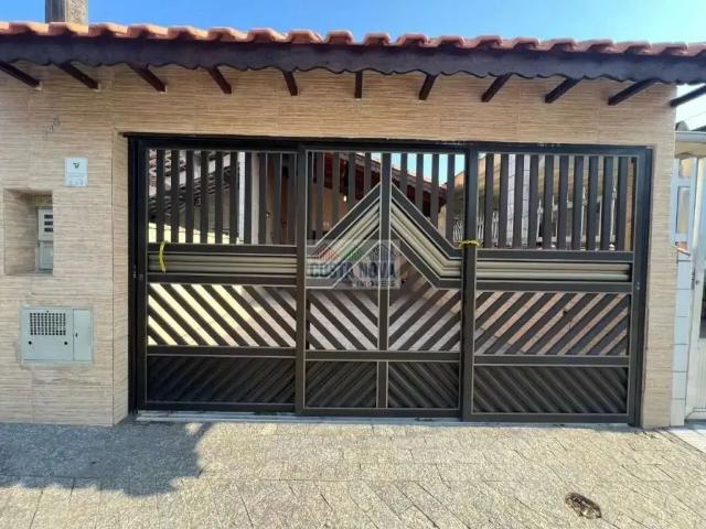 Casa / Sobrado para Venda em Praia Grande/SP Solemar 2 Quartos