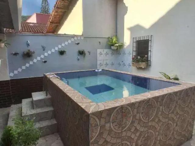 Casa / Sobrado para Venda em Praia Grande/SP Solemar 2 Quartos