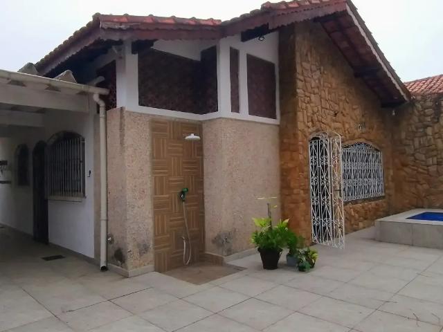 Casa / Sobrado para Venda em Praia Grande/SP Solemar 2 Quartos