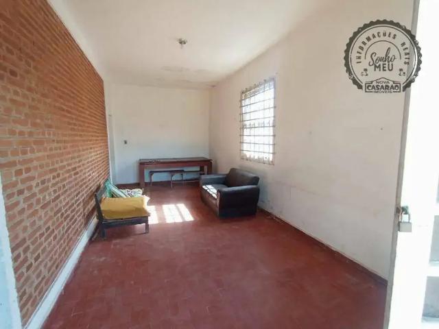 Casa / Sobrado para Venda em Praia Grande/SP Solemar 2 Quartos