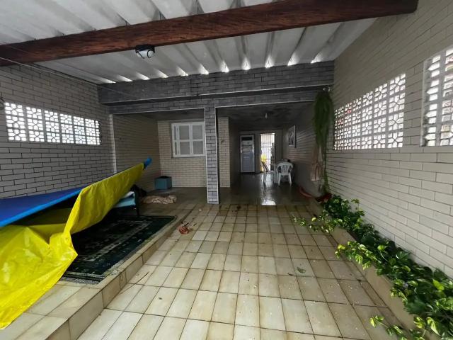 Casa / Sobrado para Venda em Praia Grande/SP Solemar 2 Quartos