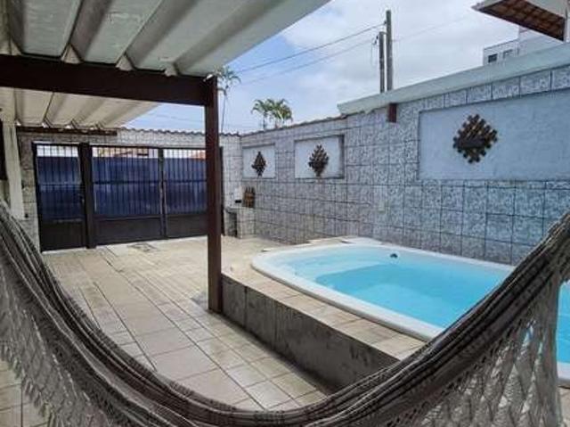 Casa / Sobrado para Venda em Praia Grande/SP Solemar 2 Quartos