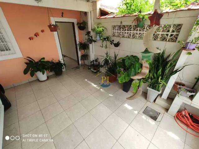 Casa / Sobrado para Venda em Praia Grande/SP Solemar 2 Quartos