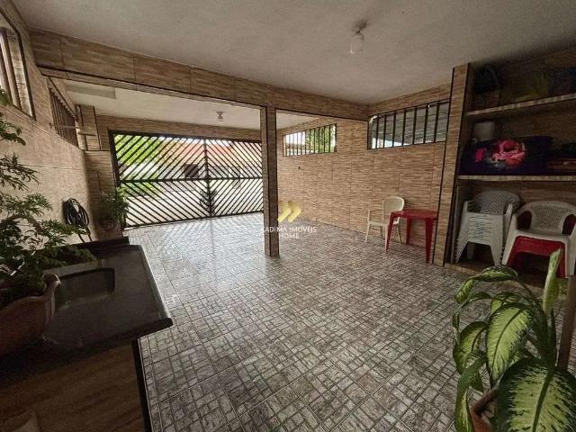 Casa / Sobrado para Venda em Praia Grande/SP Solemar 2 Quartos
