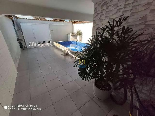 Casa / Sobrado para Venda em Praia Grande/SP Solemar 2 Quartos