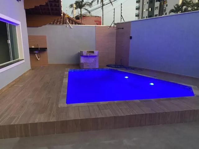 Casa / Sobrado para Venda em Praia Grande/SP Solemar 3 Quartos