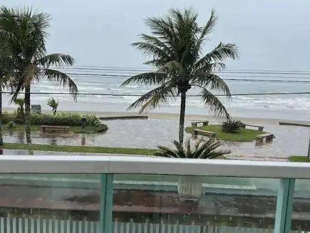 Casa / Sobrado para Venda em Praia Grande/SP Solemar 3 Quartos