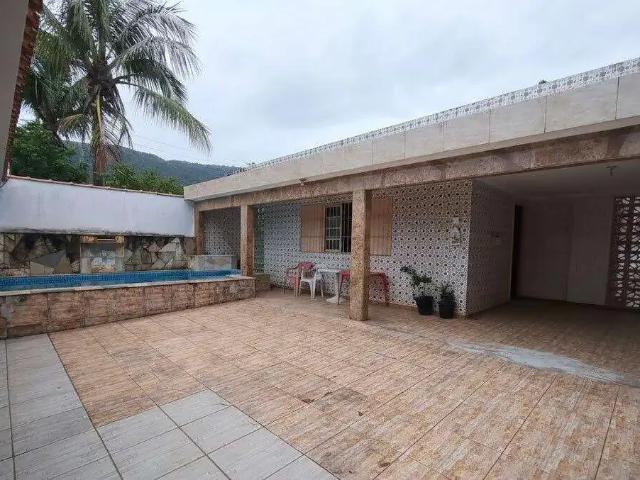 Casa / Sobrado para Venda em Praia Grande/SP Solemar 3 Quartos