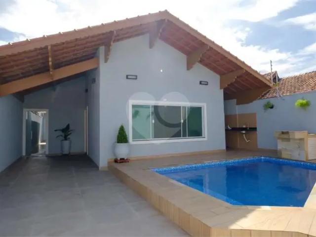 Casa / Sobrado para Venda em Praia Grande/SP Solemar 3 Quartos