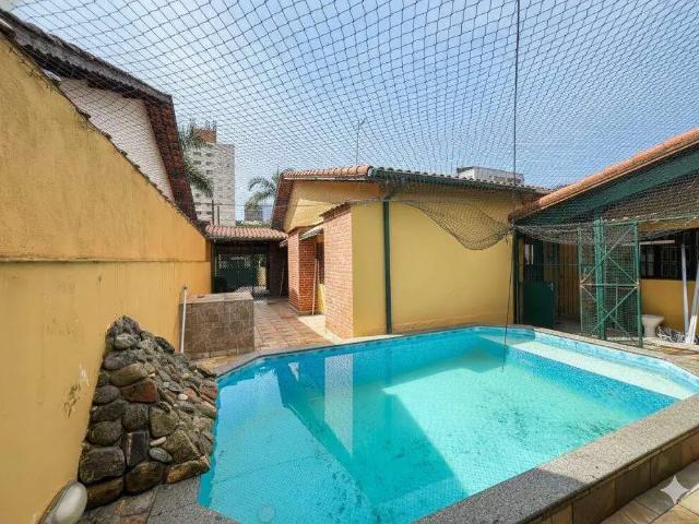Casa / Sobrado para Venda em Praia Grande/SP Solemar 3 Quartos