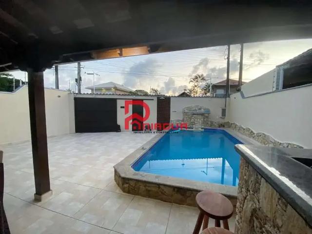 Casa / Sobrado para Venda em Praia Grande/SP Solemar 3 Quartos