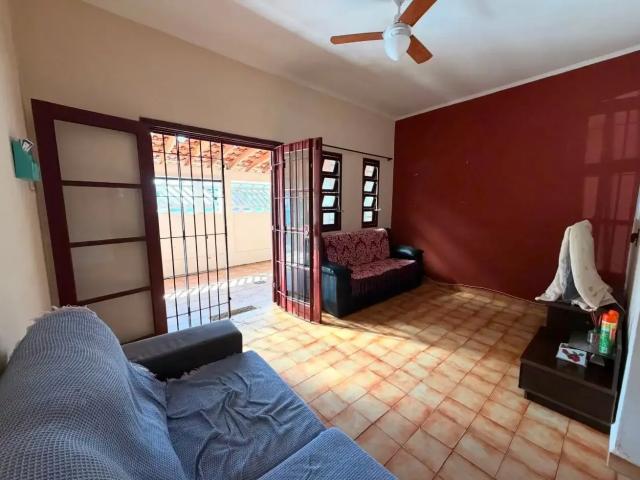 Casa / Sobrado para Venda em Praia Grande/SP Solemar 3 Quartos