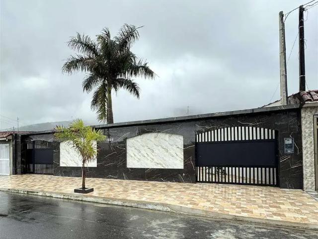 Casa / Sobrado para Venda em Praia Grande/SP Solemar 3 Quartos
