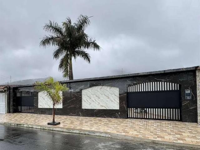 Casa / Sobrado para Venda em Praia Grande/SP Solemar 3 Quartos