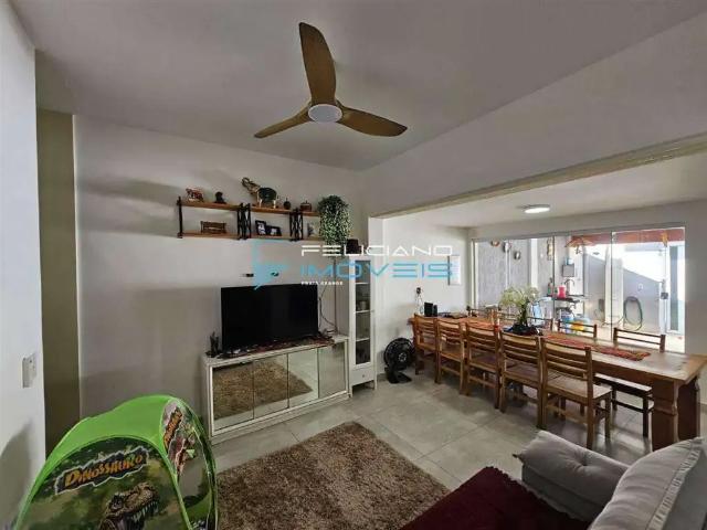 Casa / Sobrado para Venda em Praia Grande/SP Solemar 3 Quartos