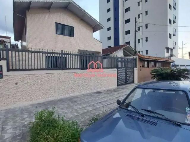 Casa / Sobrado para Venda em Praia Grande/SP Solemar 3 Quartos