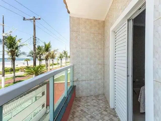 Casa / Sobrado para Venda em Praia Grande/SP Solemar 3 Quartos