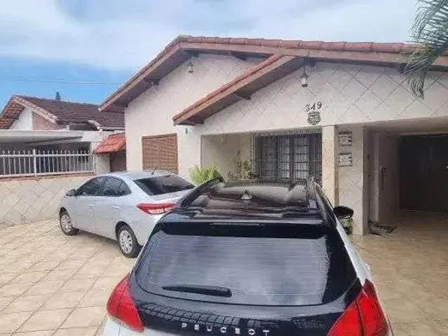Casa / Sobrado para Venda em Praia Grande/SP Solemar 4 Quartos