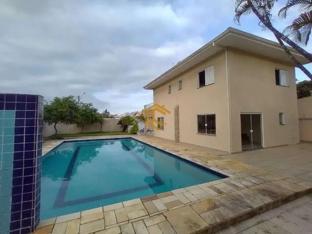 Casa / Sobrado para Venda em Praia Grande/SP Solemar 4 Quartos