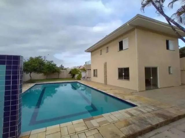 Casa / Sobrado para Venda em Praia Grande/SP Solemar 4 Quartos