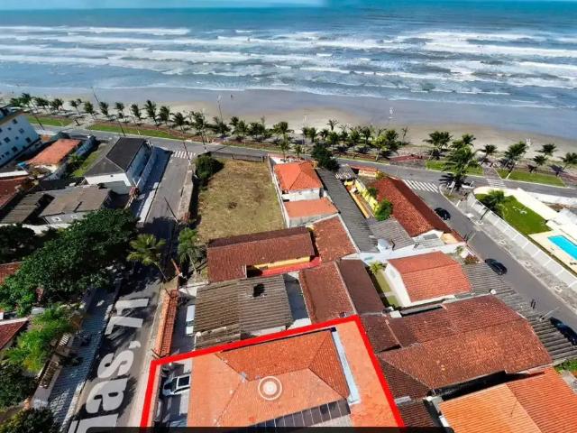 Casa / Sobrado para Venda em Praia Grande/SP Solemar 4 Quartos