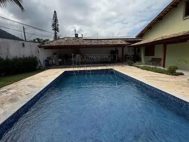 Casa / Sobrado para Venda em Praia Grande/SP Solemar 4 Quartos
