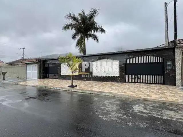 Casa / Sobrado para Venda em Praia Grande/SP Solemar 4 Quartos