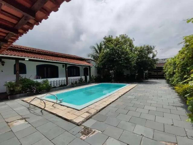 Casa / Sobrado para Venda em Praia Grande/SP Solemar 6 Quartos