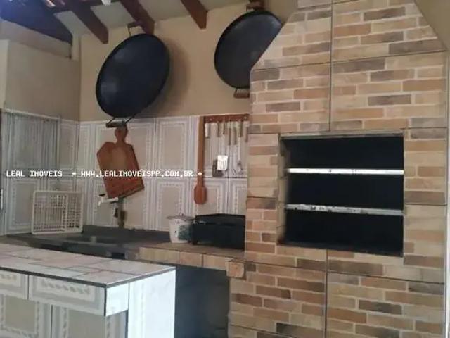Casa / Sobrado para Venda em Presidente Prudente/SP Conjunto Habitacional Ana Jacinta 3 Quartos