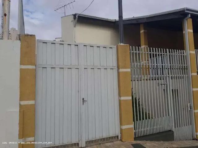 Casa / Sobrado para Venda em Presidente Prudente/SP Centro 3 Quartos
