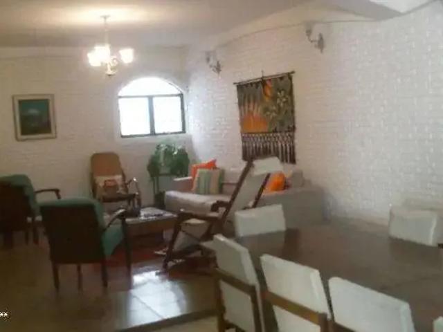 Casa / Sobrado para Venda em Presidente Prudente/SP Centro 4 Quartos