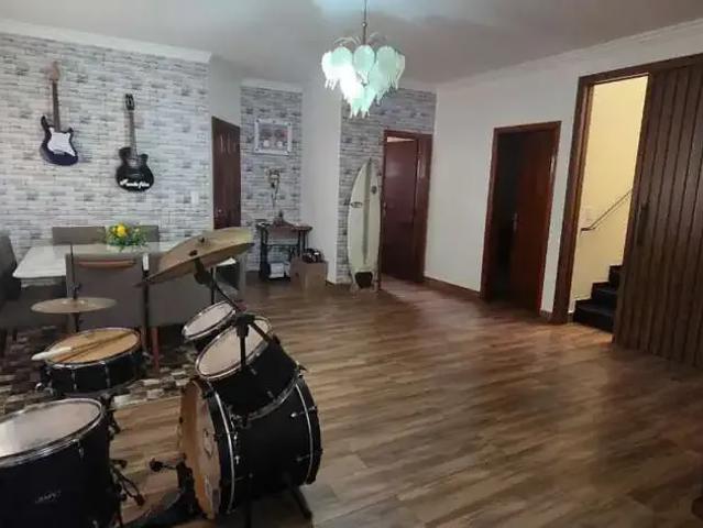 Casa / Sobrado para Venda em Presidente Prudente/SP Jardim Aviação 4 Quartos