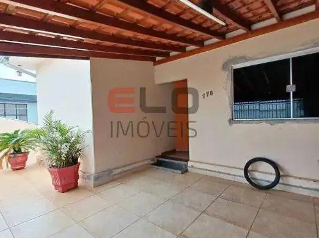 Casa / Sobrado para Venda em Presidente Prudente/SP Jardim Aviação 4 Quartos