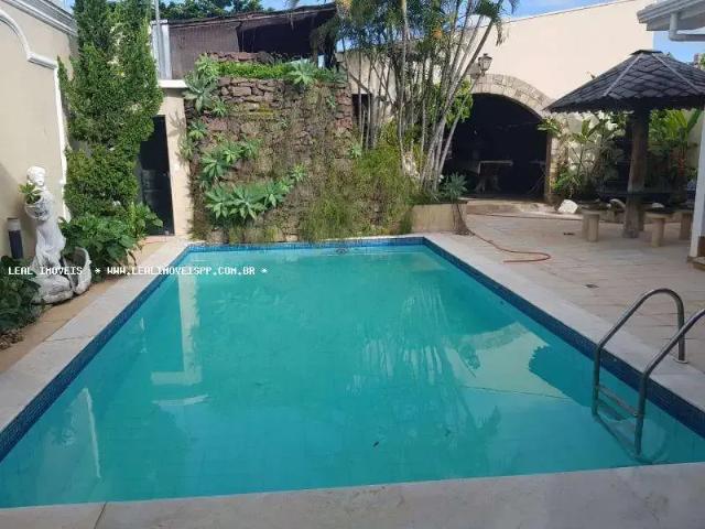 Casa / Sobrado para Venda em Presidente Prudente/SP Jardim Aviação 5 Quartos