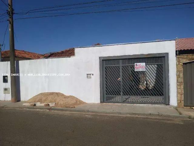 Casa / Sobrado para Venda em Presidente Prudente/SP Jardim Aviação 2 Quartos