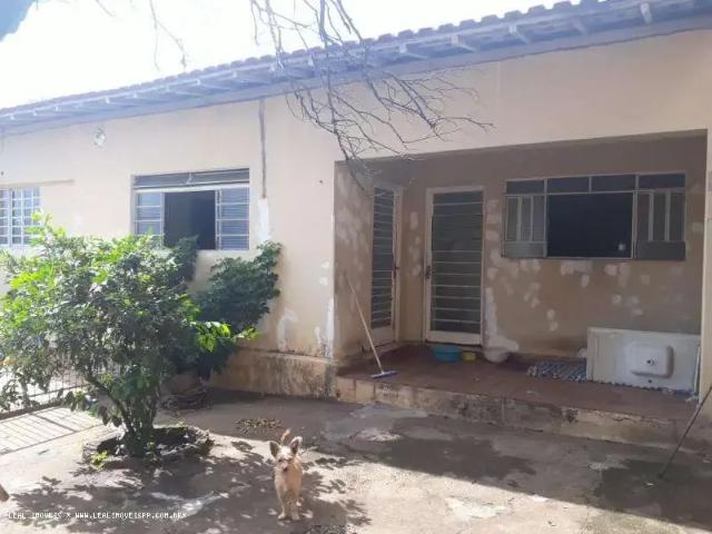 Casa / Sobrado para Venda em Presidente Prudente/SP Jardim Aviação 2 Quartos