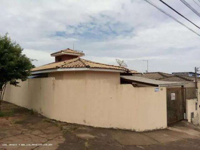 Casa / Sobrado para Venda em Presidente Prudente/SP Jardim Balneário 3 Quartos
